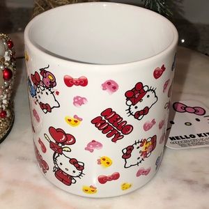 Hello Kitty | Dining | Nwt Hello Kitty Sanrio Bioworld Heart Handle ...